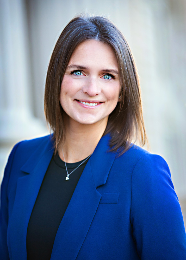 Mackenzie Decker to be second female chief of staff – SoDak Governors